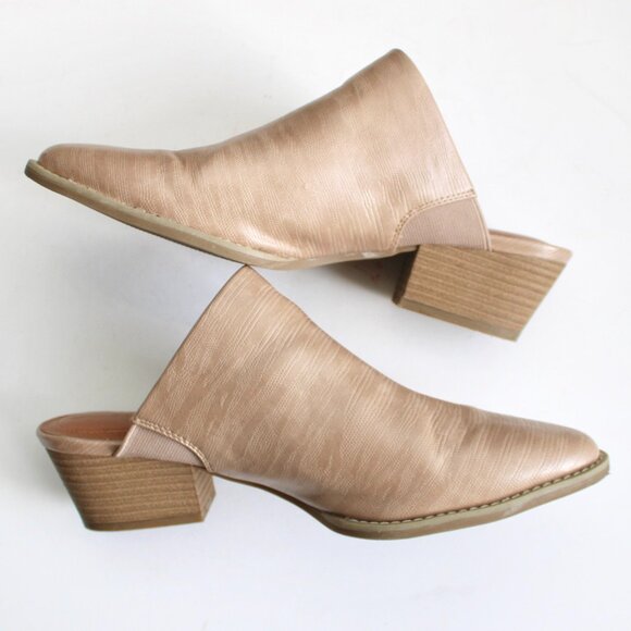 Universal Thread | Shoes | Universal Thread Target Tan Faux Leather ...